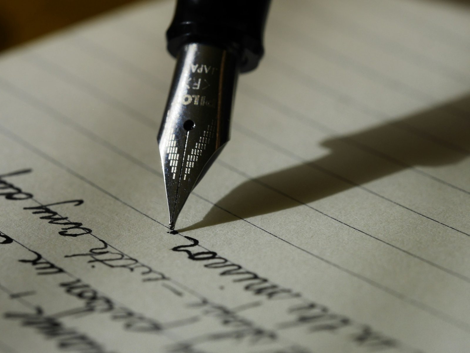 Music Press Release Template + Examples That Actually Work